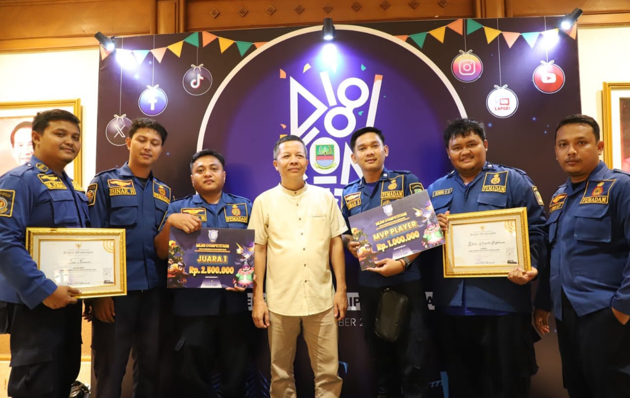 Kekompakan Tim, Damkar Kabupaten Bekasi Raih Juara 1 MLBB Digikomfest ...